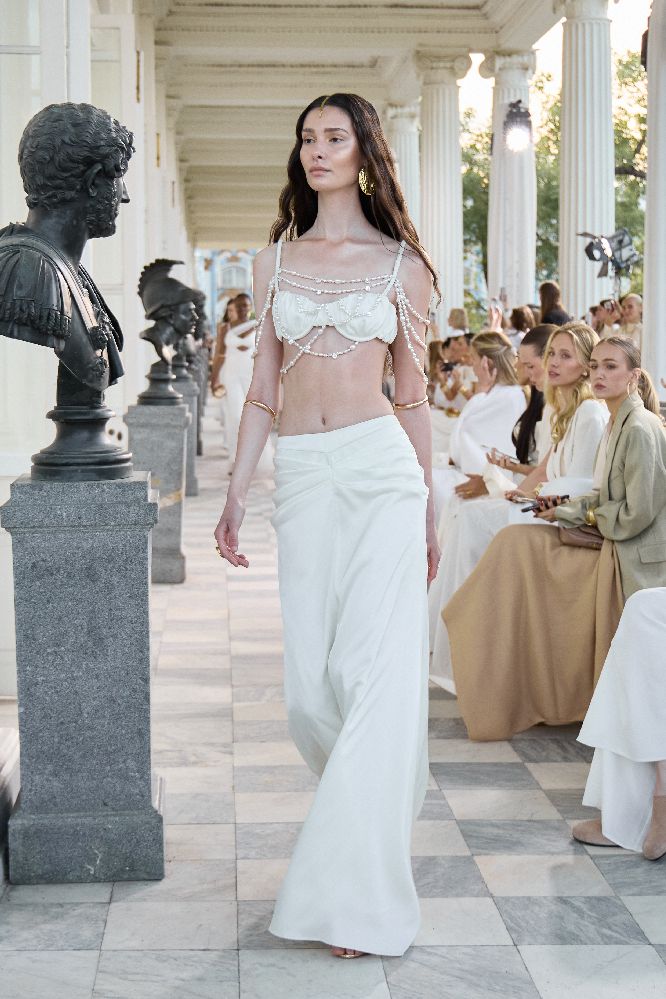 Future of Greece. Lichi Fashion Show :: LICHI - Online fashion store