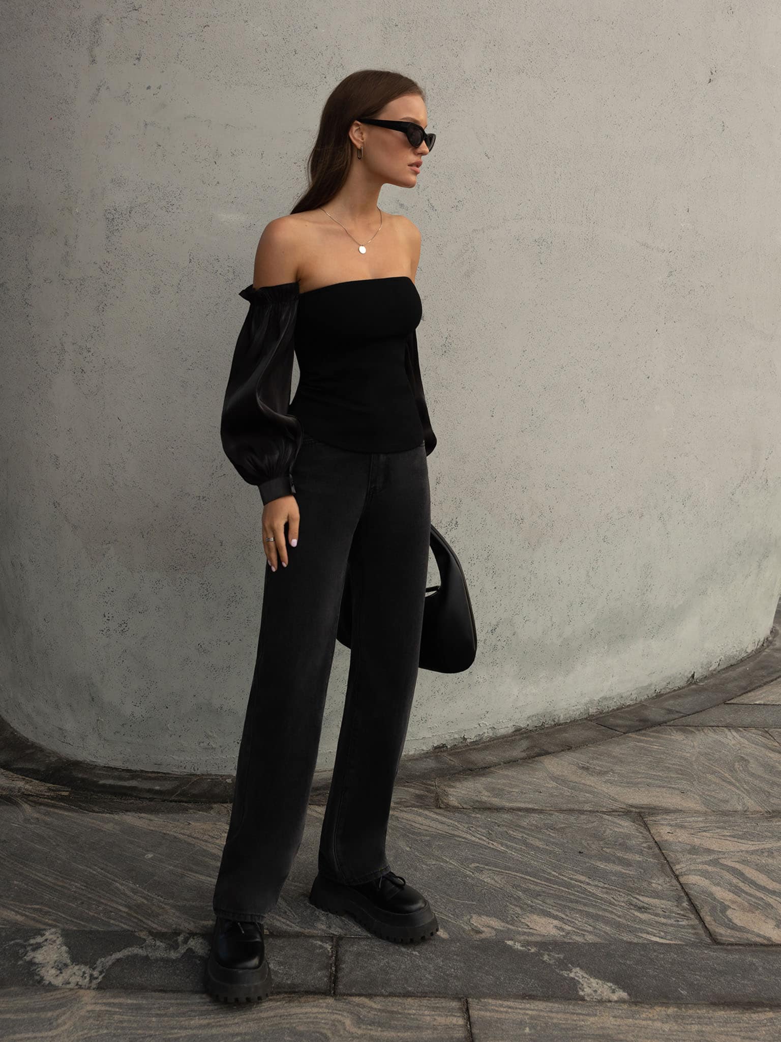 Топ с открытыми плечами и рукавами-буфами :: LICHI - Online fashion store
