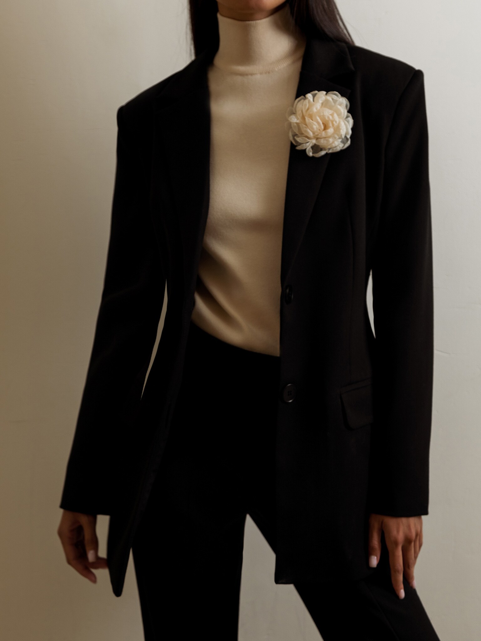 Брошь в виде цветка из сетки :: LICHI - Online fashion store