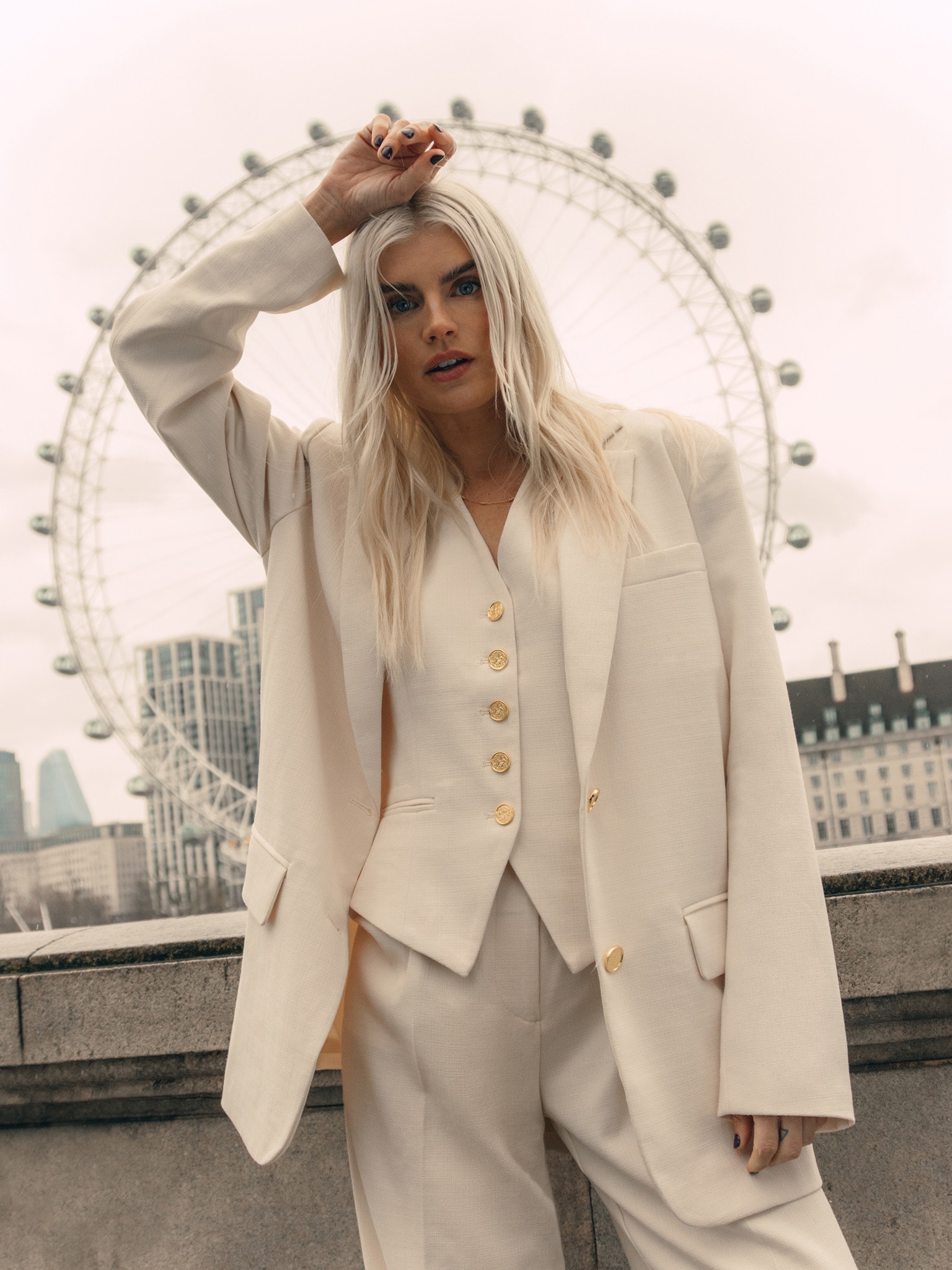 LICHI - Online fashion store :: Брюки-палаццо из фактурной ткани