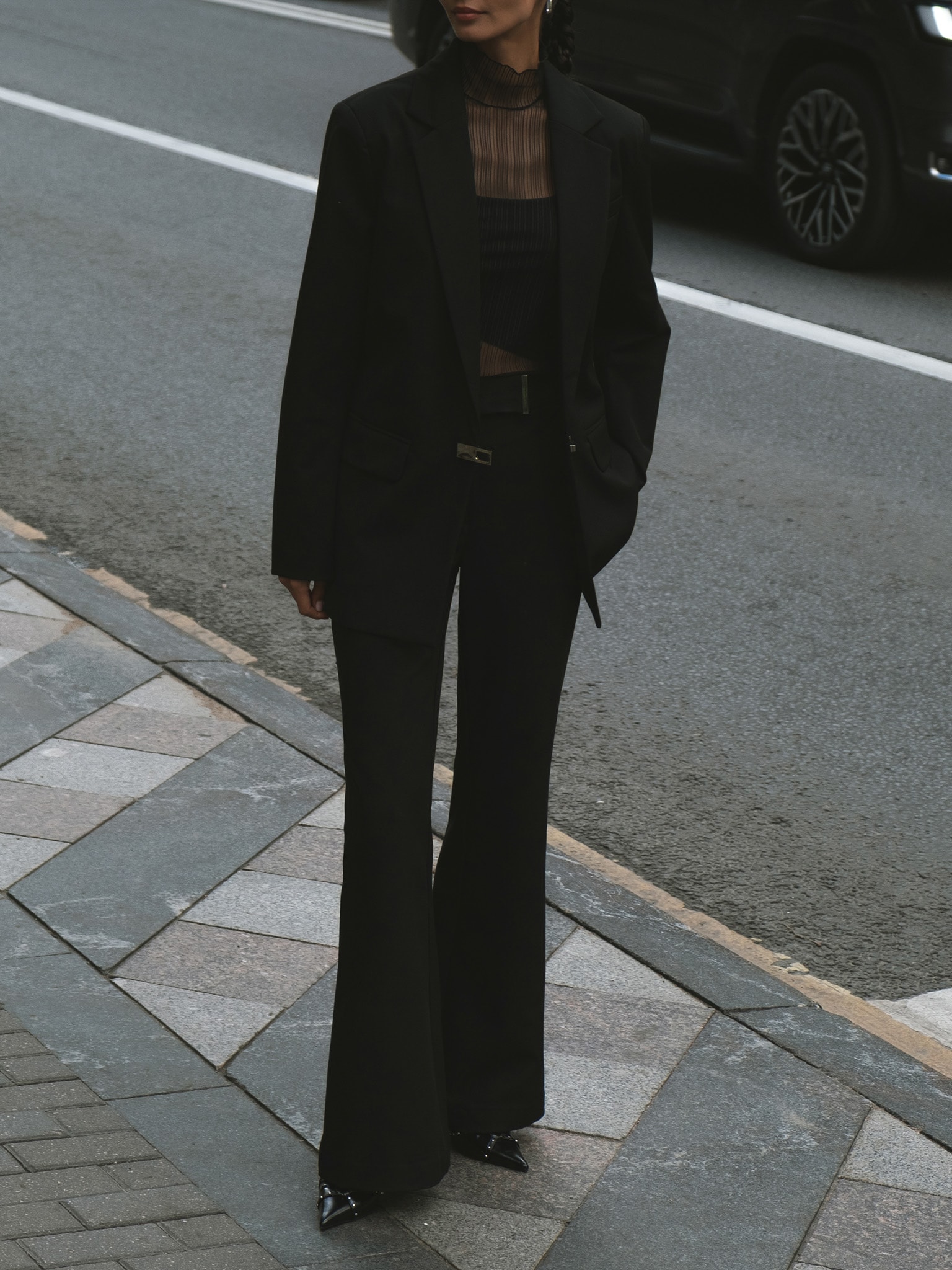 LICHI - Online fashion store :: Single-breasted jacket with metal clasp