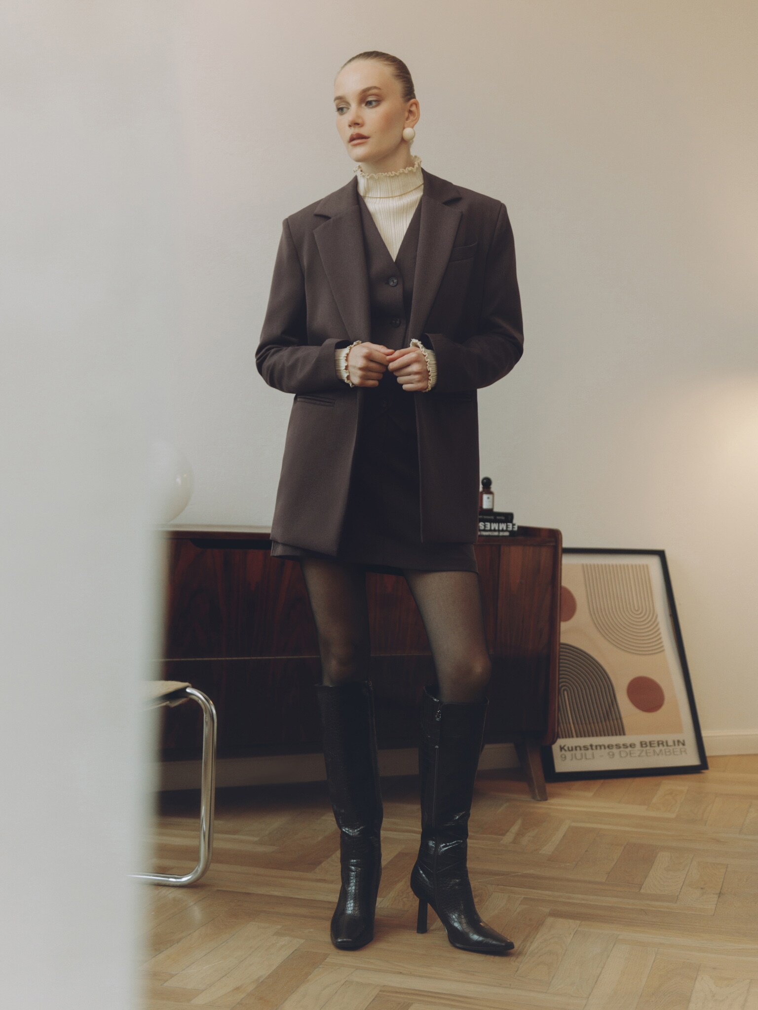 Жилет из костюмной ткани :: LICHI - Online fashion store