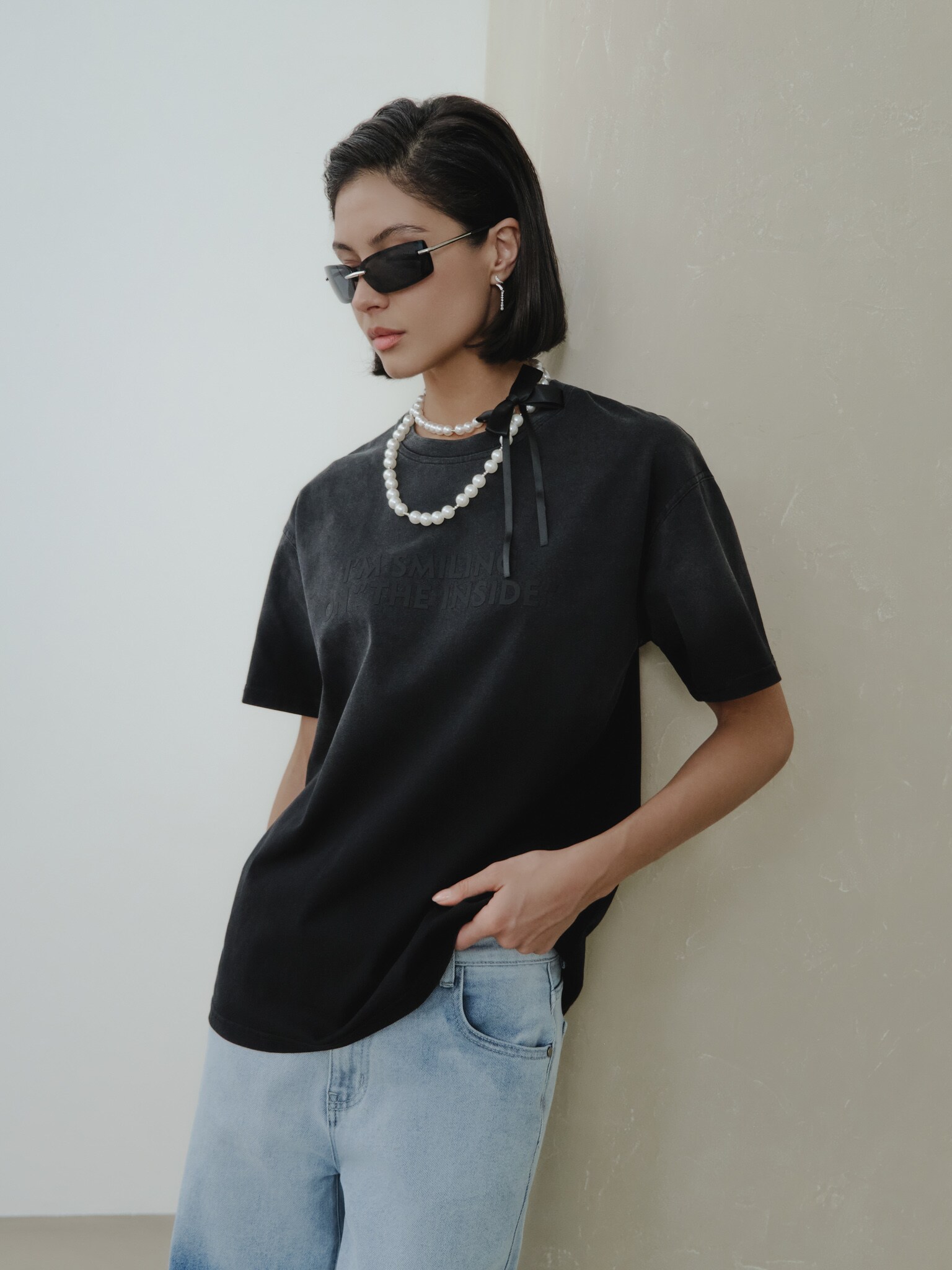 Loose T-shirt with a print :: LICHI - Online fashion store