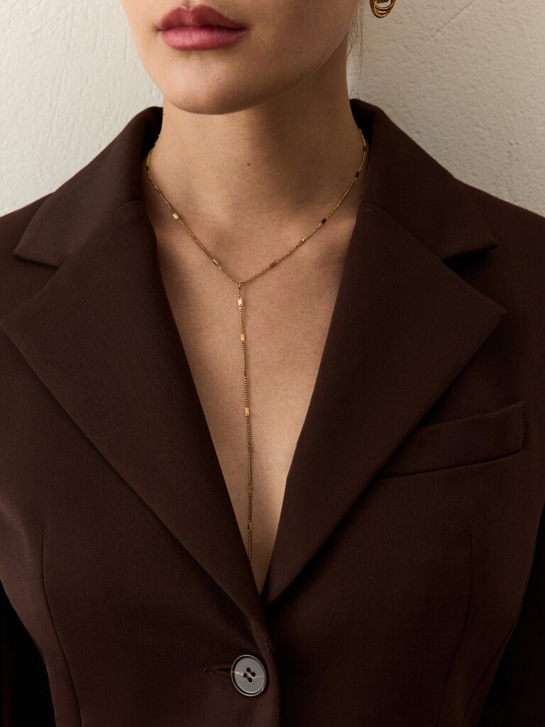 Chain necklace with metal inserts :: LICHI - Online fashion store