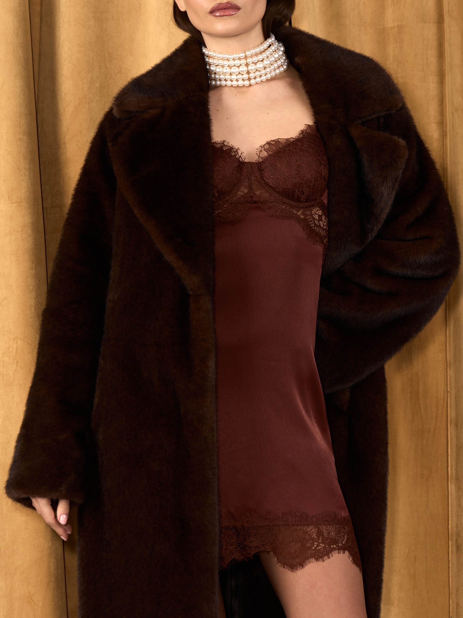 Платье-комбинация мини с кружевными деталями :: LICHI - Online fashion ...