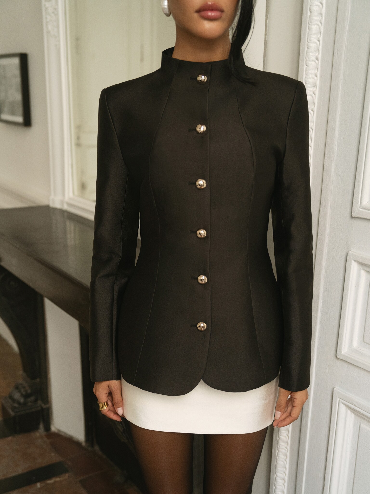 Fitted single-breasted jacket with large buttons :: LICHI - Online ...