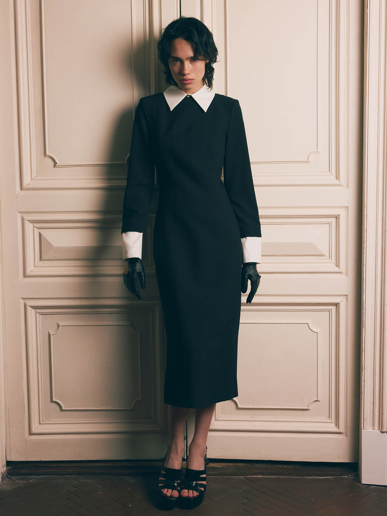 Midi dress with contrasting collar and cuffs :: LICHI - Online fashion ...